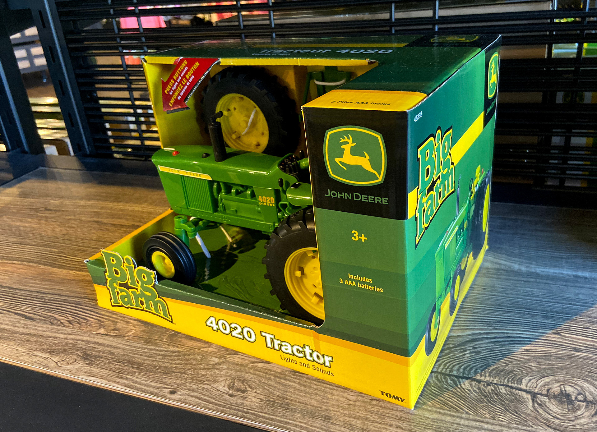 Bruce Hutton - Packaging