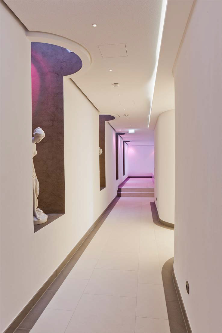 roomcode.de - MAX GRUNDIG KLINIK