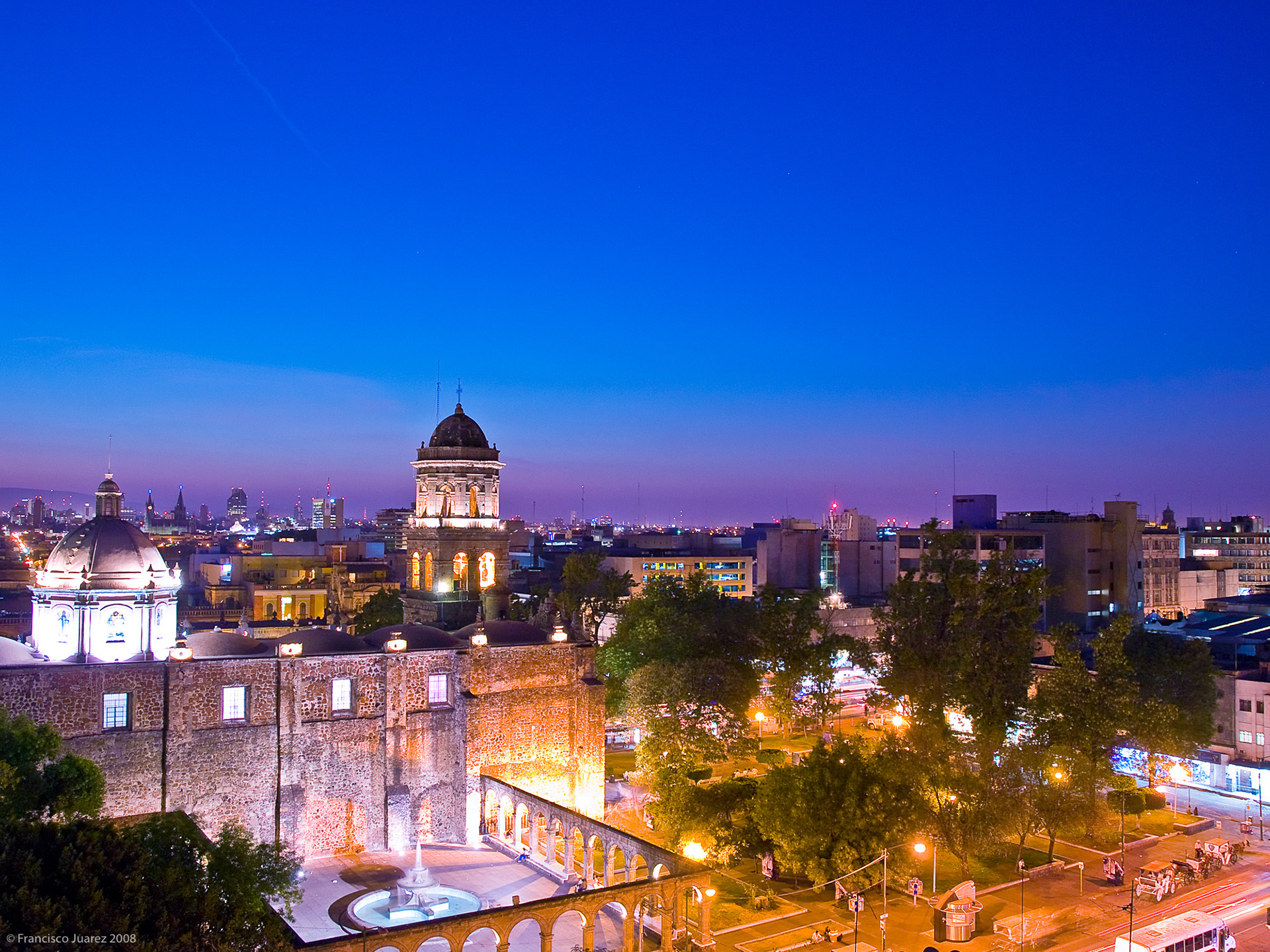 Paco Juarez - Arquitectura y Ciudad