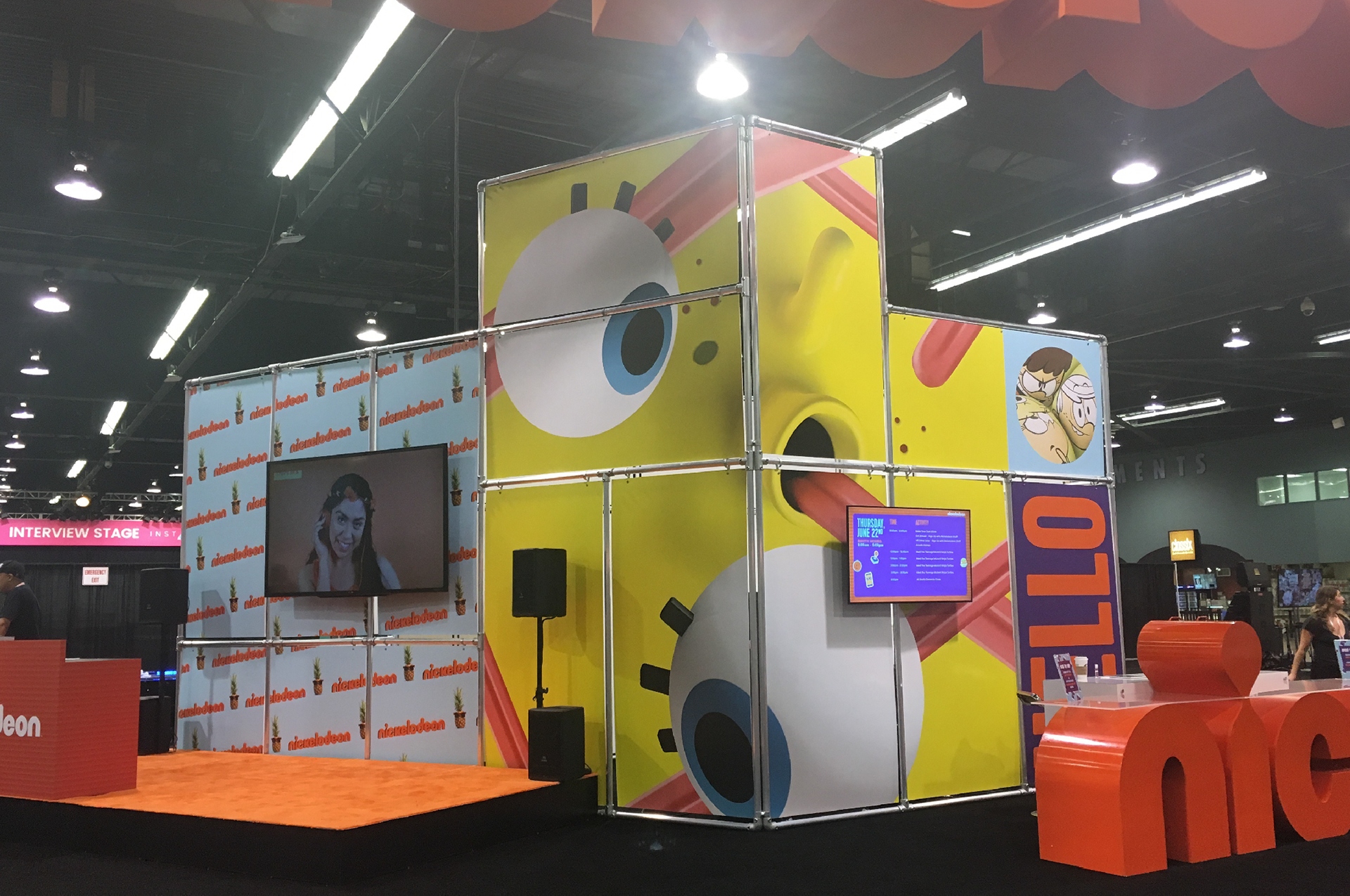 Shino Urano - VidCon 2017 - Nickelodeon Booth
