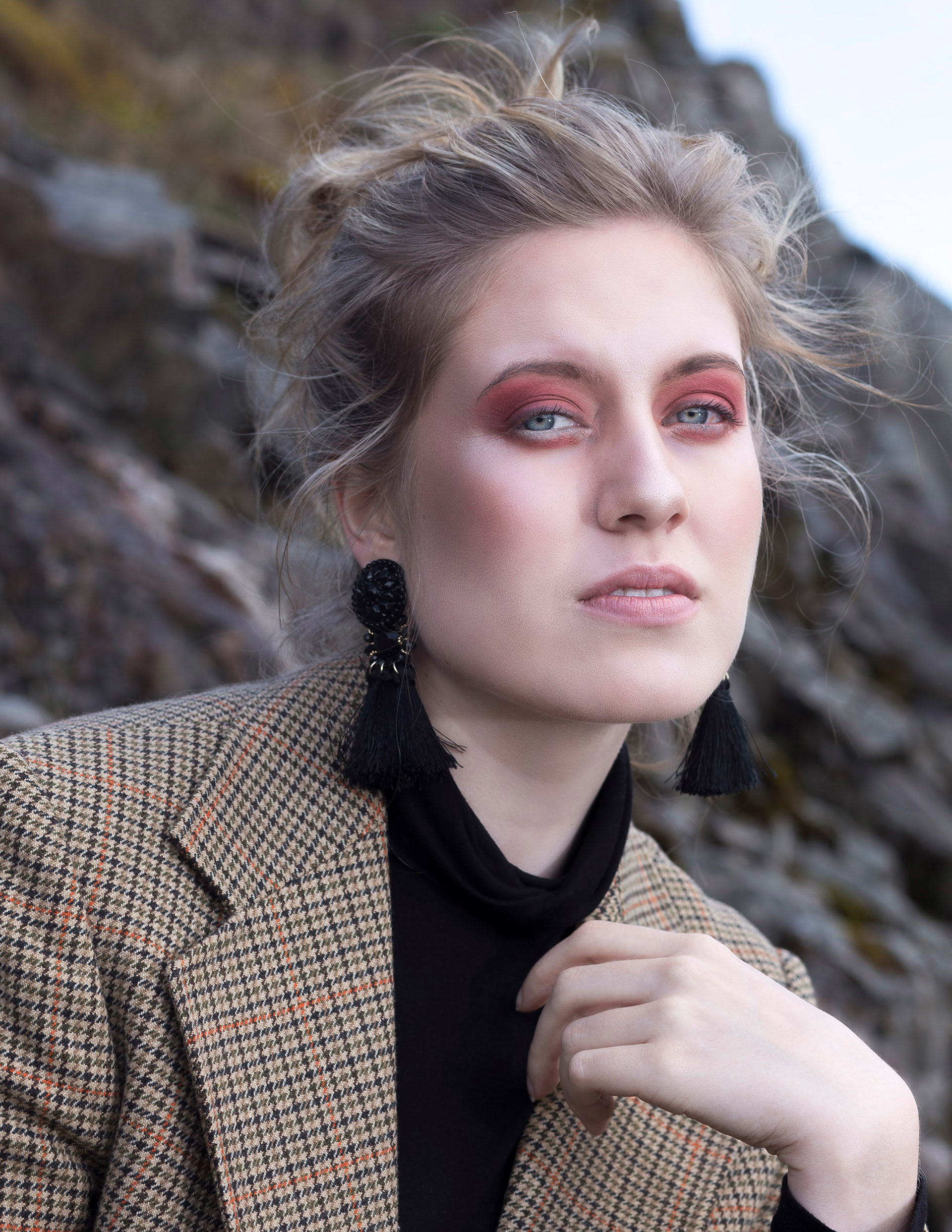 sarah paterson Photography - BETWEEN THE MOUNTAINS