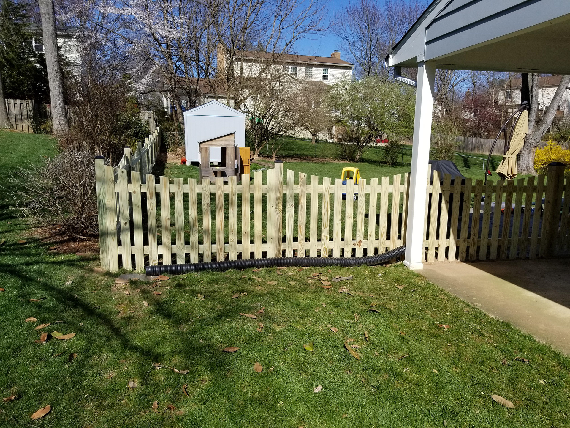 MetroGreen - 4' Picket Fence