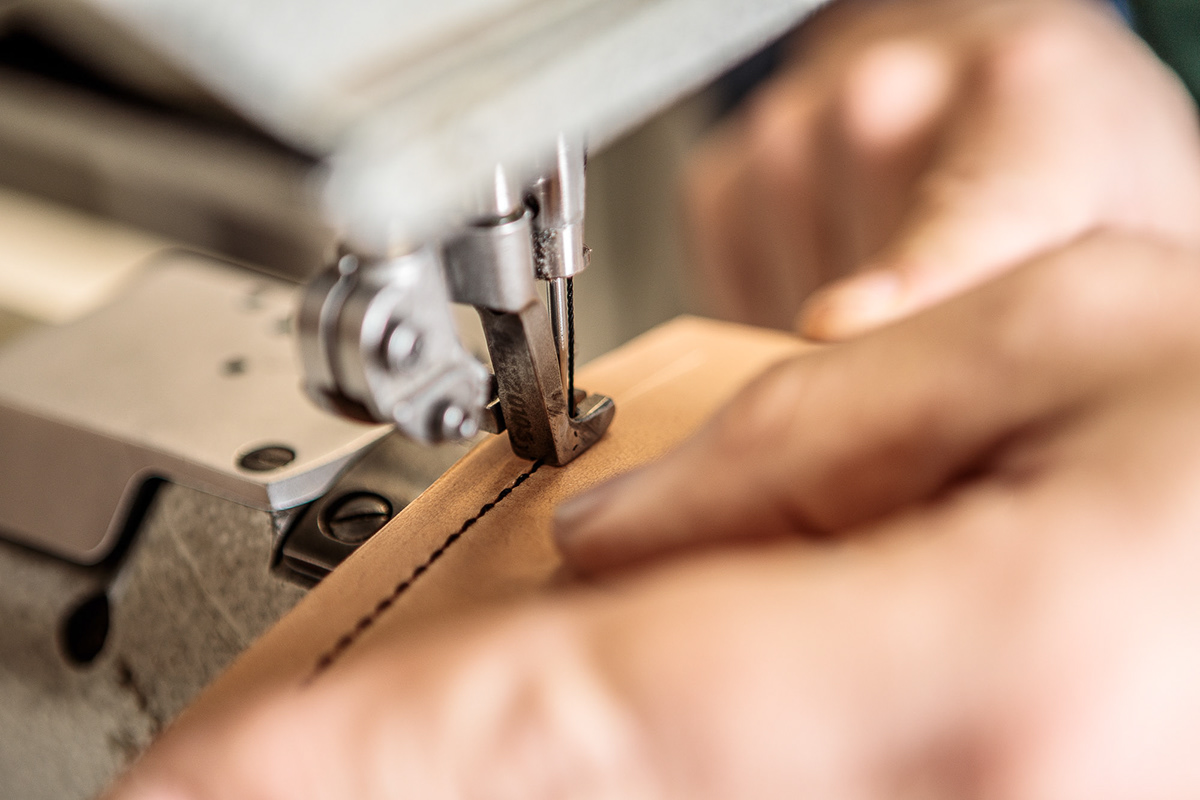 Daniel Elke / Fotojournalist - Altes Handwerk - Der Sattlermeister