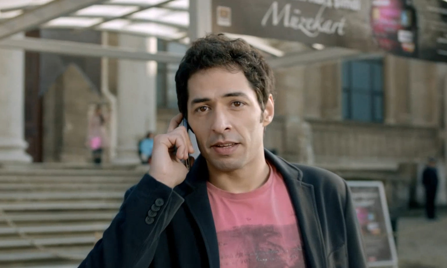 Burak Doğan // After Effects VFX Artist - İş Bankası Maximum - Müze Kart