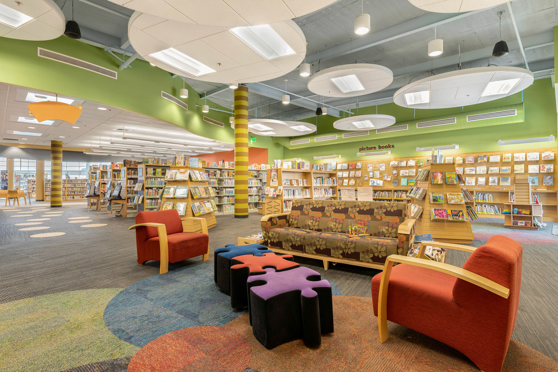 San José Public Library - Hillview Branch