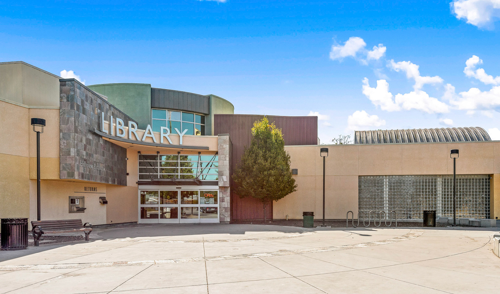 San José Public Library - Hillview Branch